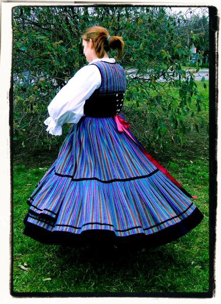 Berényi Textil Kft. - Székely Rokolyák